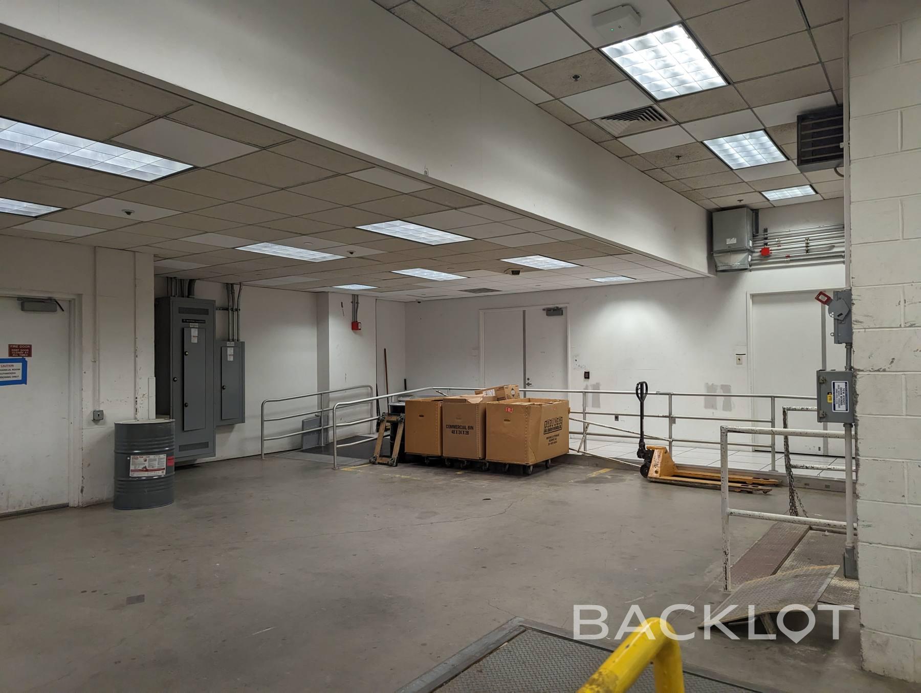 100 Metro Boulevard, NJ (Loading Docks) - Backlot