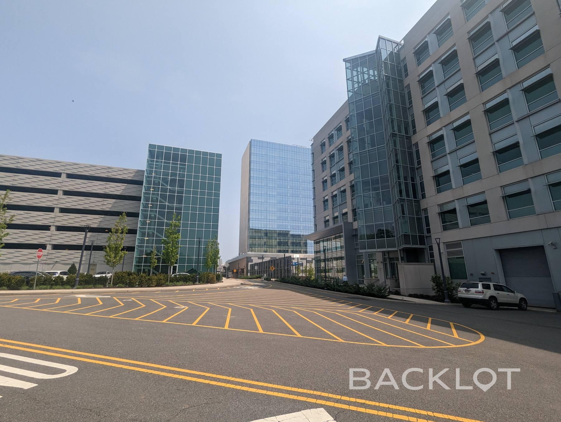 100 Metro Boulevard, NJ (Loading Docks) - Backlot