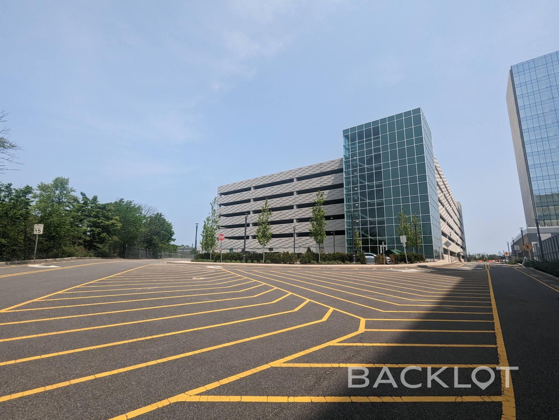 100 Metro Boulevard, NJ (Loading Docks) - Backlot