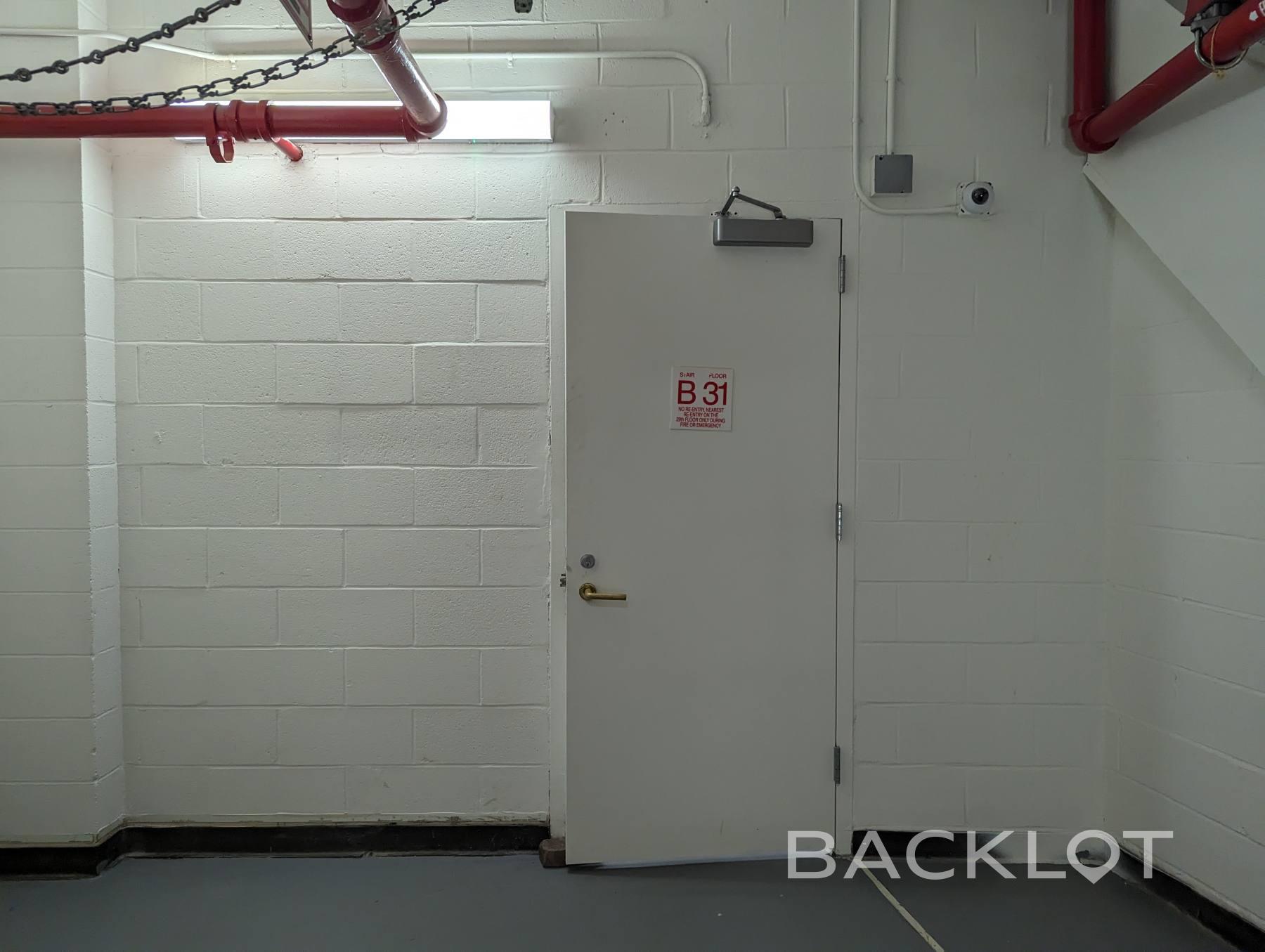 85 Broad Street (Roofs) - Backlot