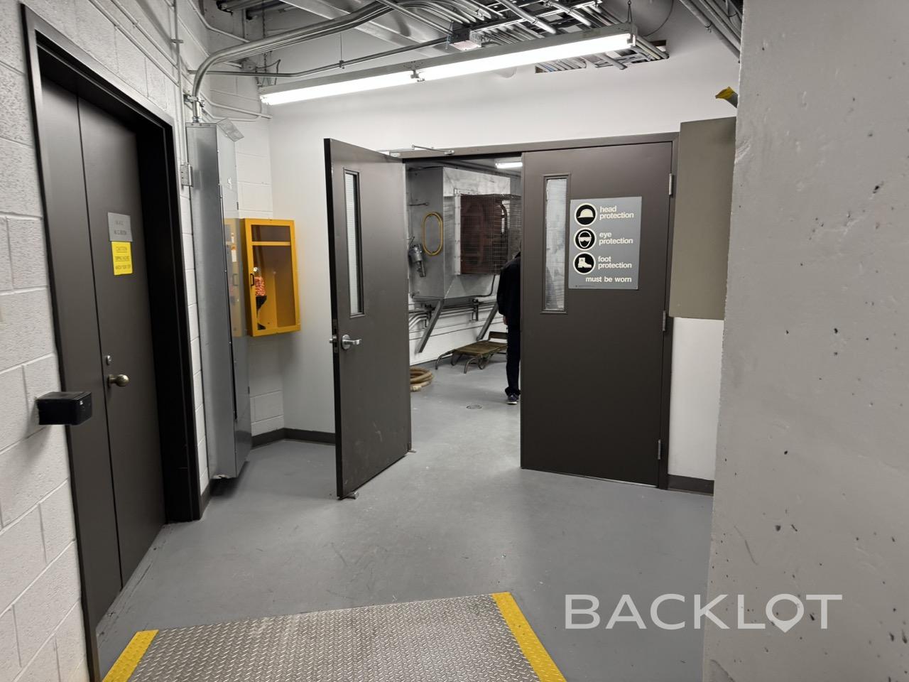 5650 Yonge Street (Roofs) - Backlot