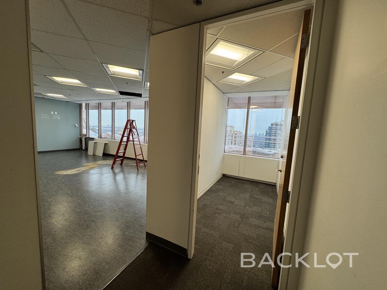 5650 Yonge Street FL 20 (Offices) - Backlot