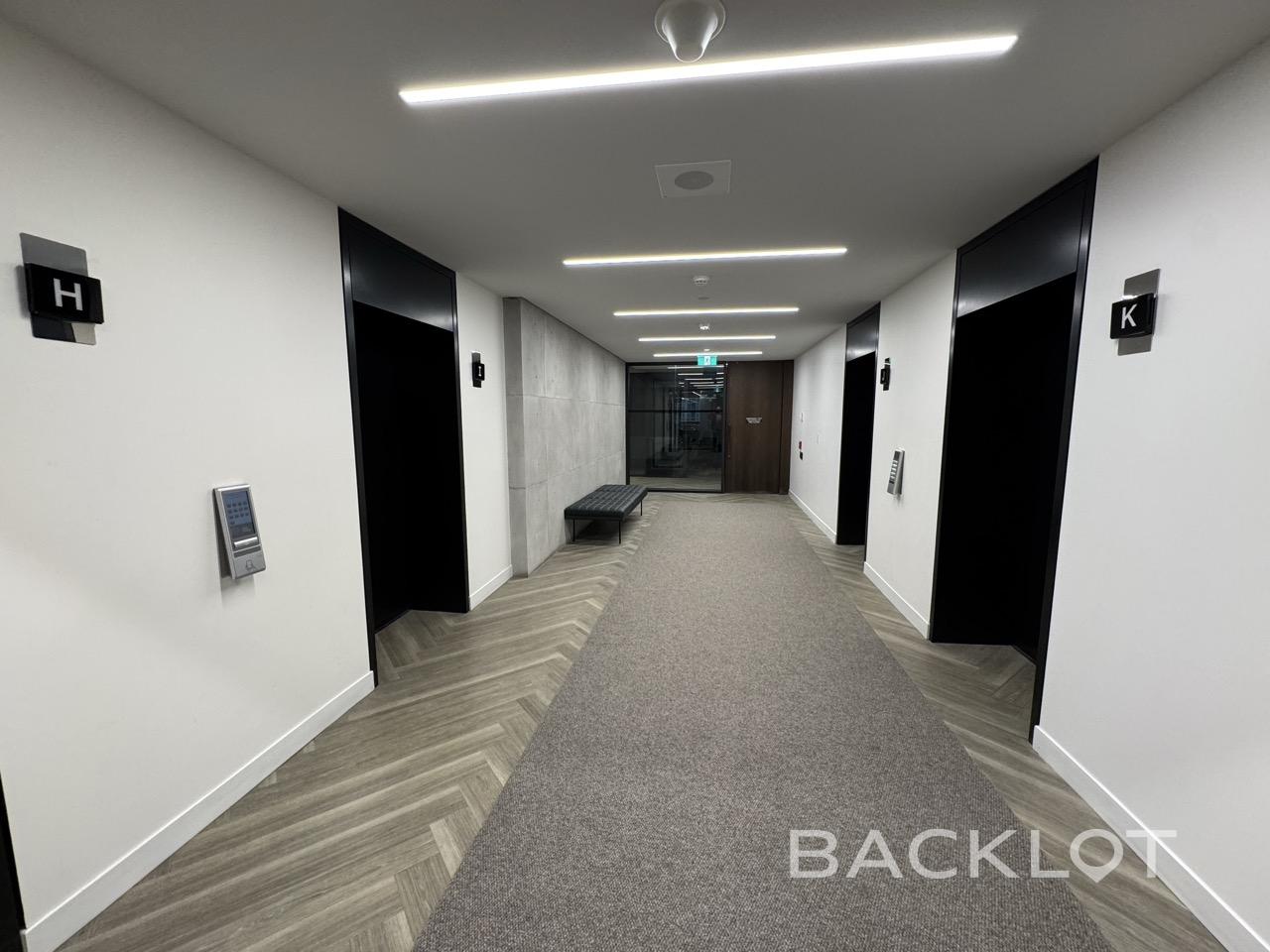 5650 Yonge Street FL 11 (Offices) - Backlot