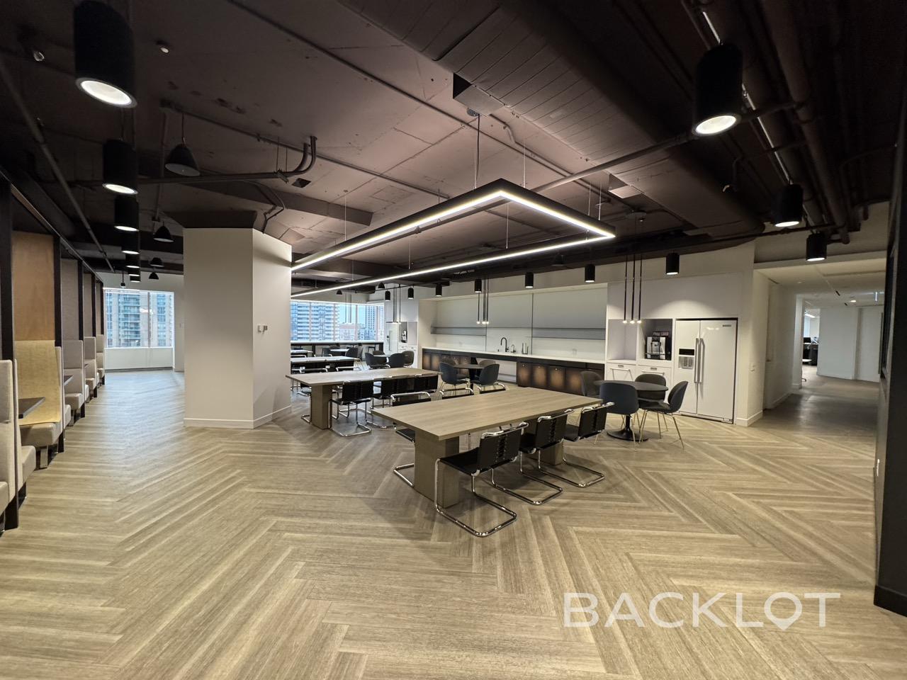 5650 Yonge Street FL 11 (Offices) - Backlot