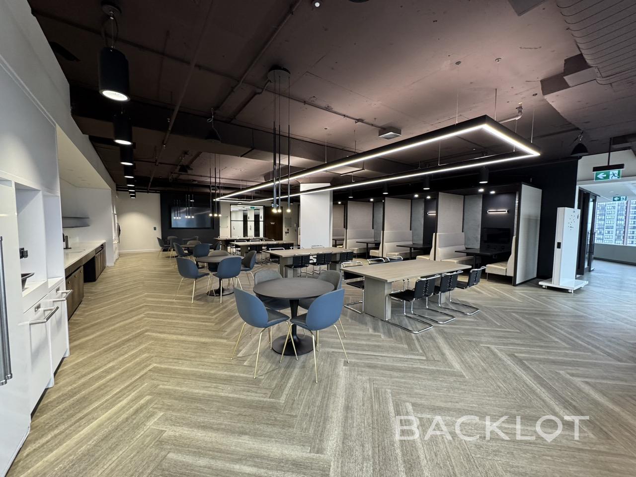 5650 Yonge Street FL 11 (Offices) - Backlot