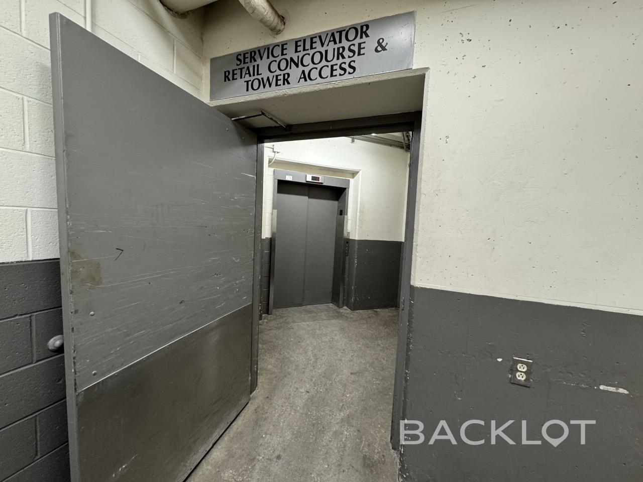 5650 Yonge Street (Loading Docks) - Backlot