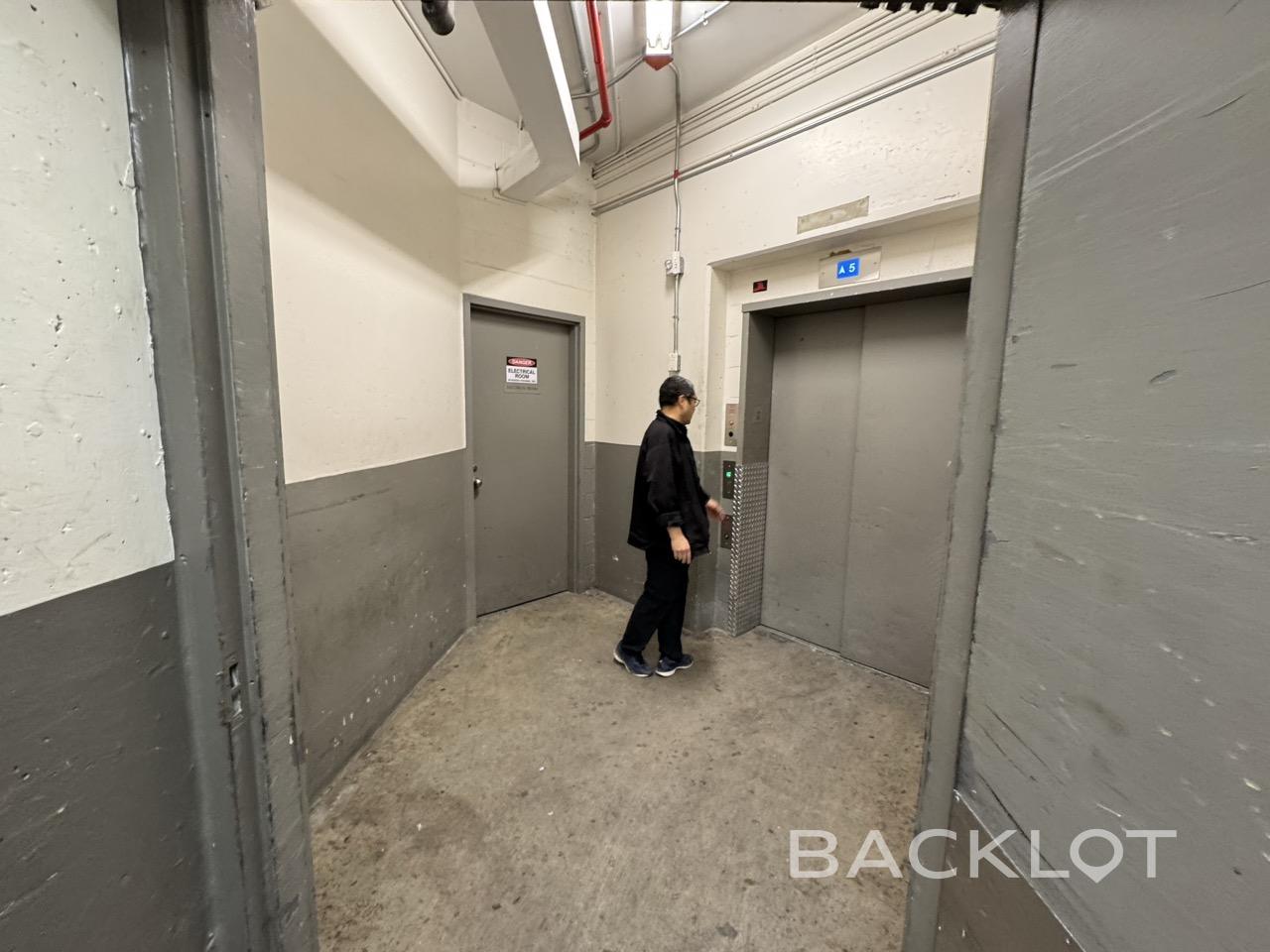 5650 Yonge Street (Loading Docks) - Backlot