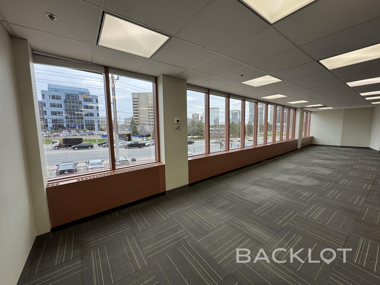 90 Burnhamthorpe Road West (Offices) - Backlot